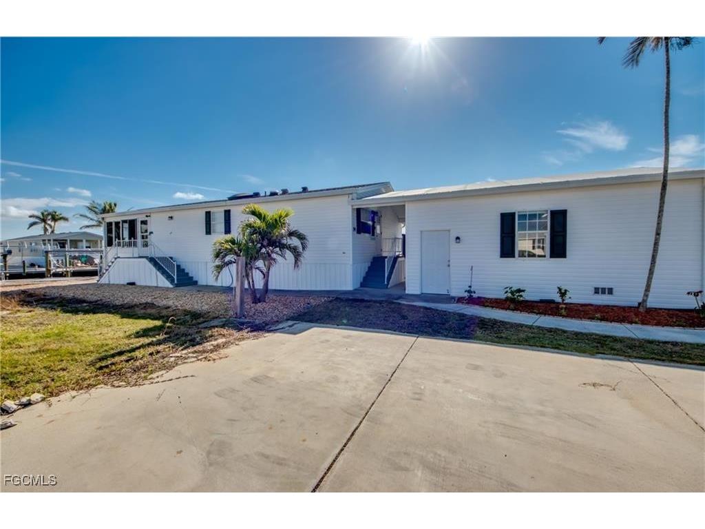 14 Nancy Lane, Fort Myers Beach, FL, 33931 | MLS: 2025003352 | Edina Realty