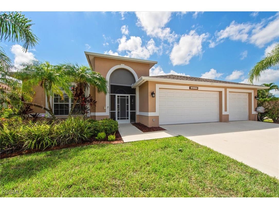 14174 Montauk Lane, Fort Myers, FL, 33919 | MLS: 2025001485 | Edina Realty