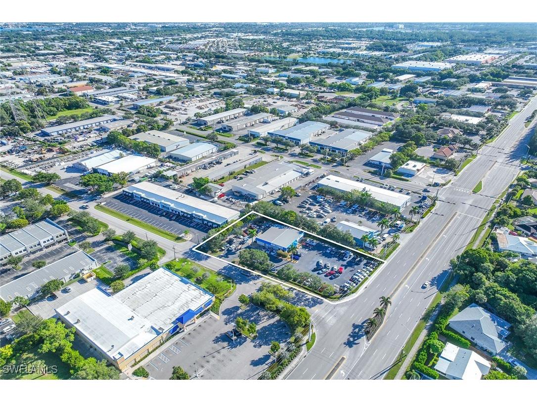 1701 Pine Ridge Road, Naples, FL, 34109 | MLS: 225030556 | Edina Realty