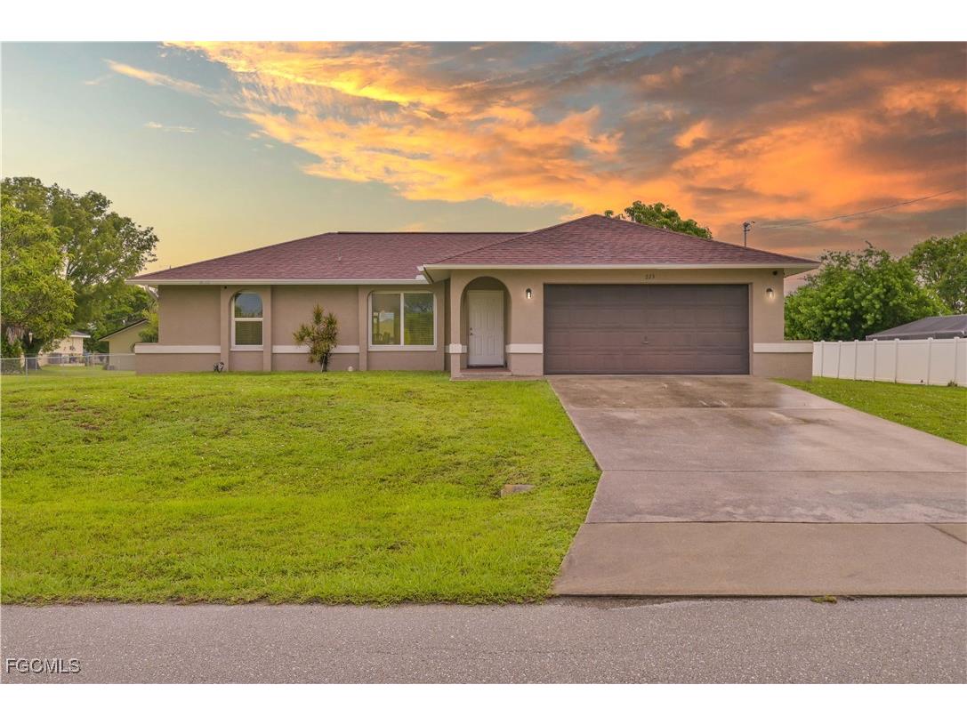 223 SW 31st Terrace, Cape Coral, FL, 33914 | MLS: 225061651 | Edina Realty