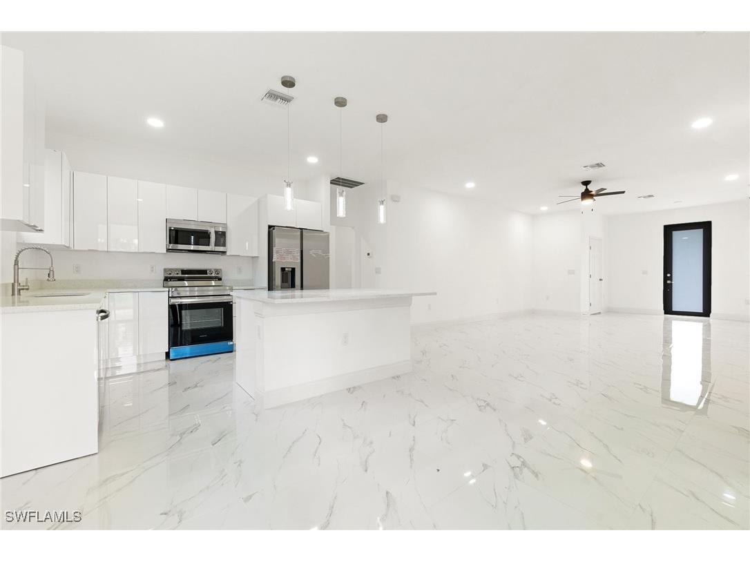 2803 E 13th Street, Lehigh Acres, FL, 33972 | MLS: 225075026 | Edina Realty