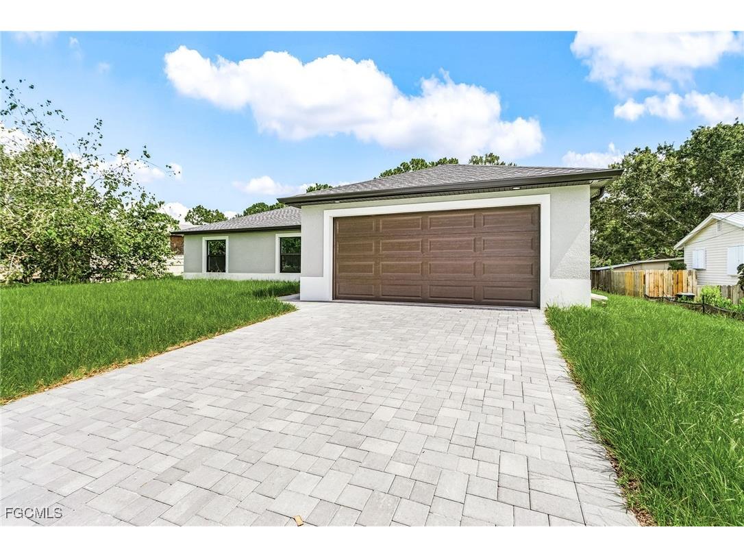 3402 25th Street SW, Lehigh Acres, FL, 33976 | MLS: 2025002548 | Edina ...