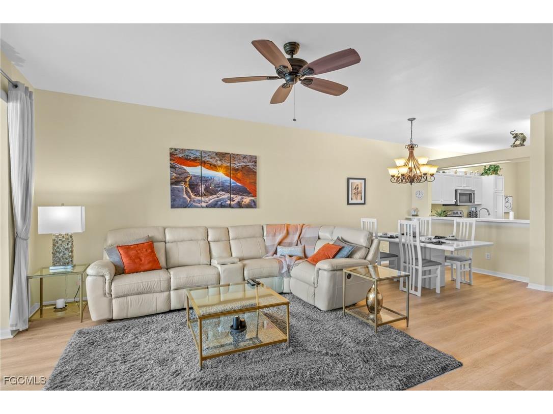 510 Robin Hood Circle #101, Naples, FL, 34104 | MLS: 2025019280 | Edina ...