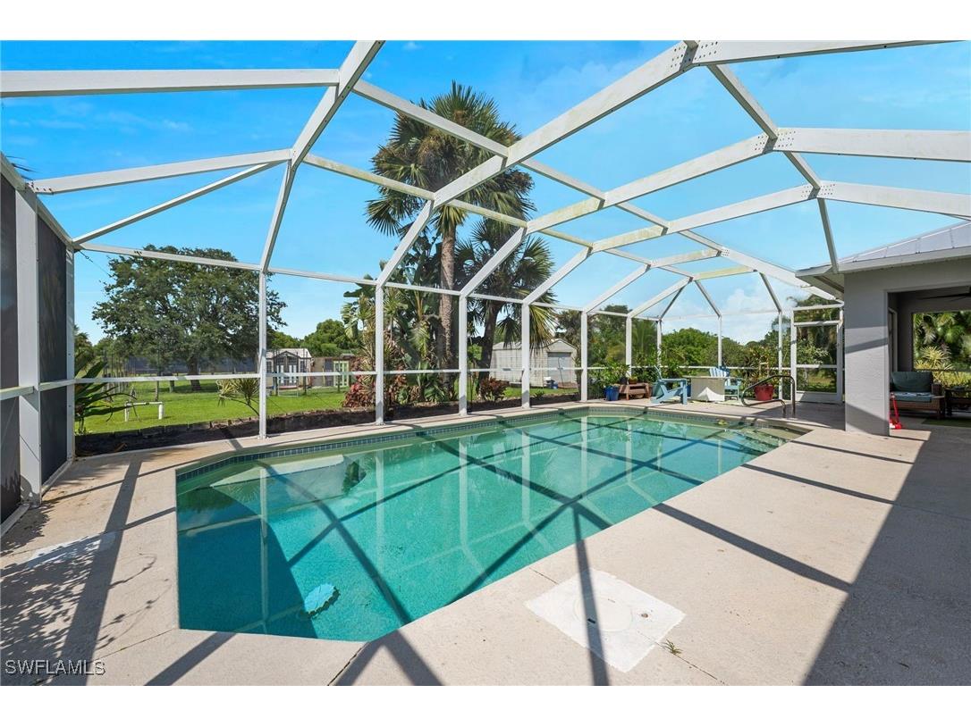 921 47th Ave Ne, Naples, FL, 34120 | MLS: 225070597 | Edina Realty