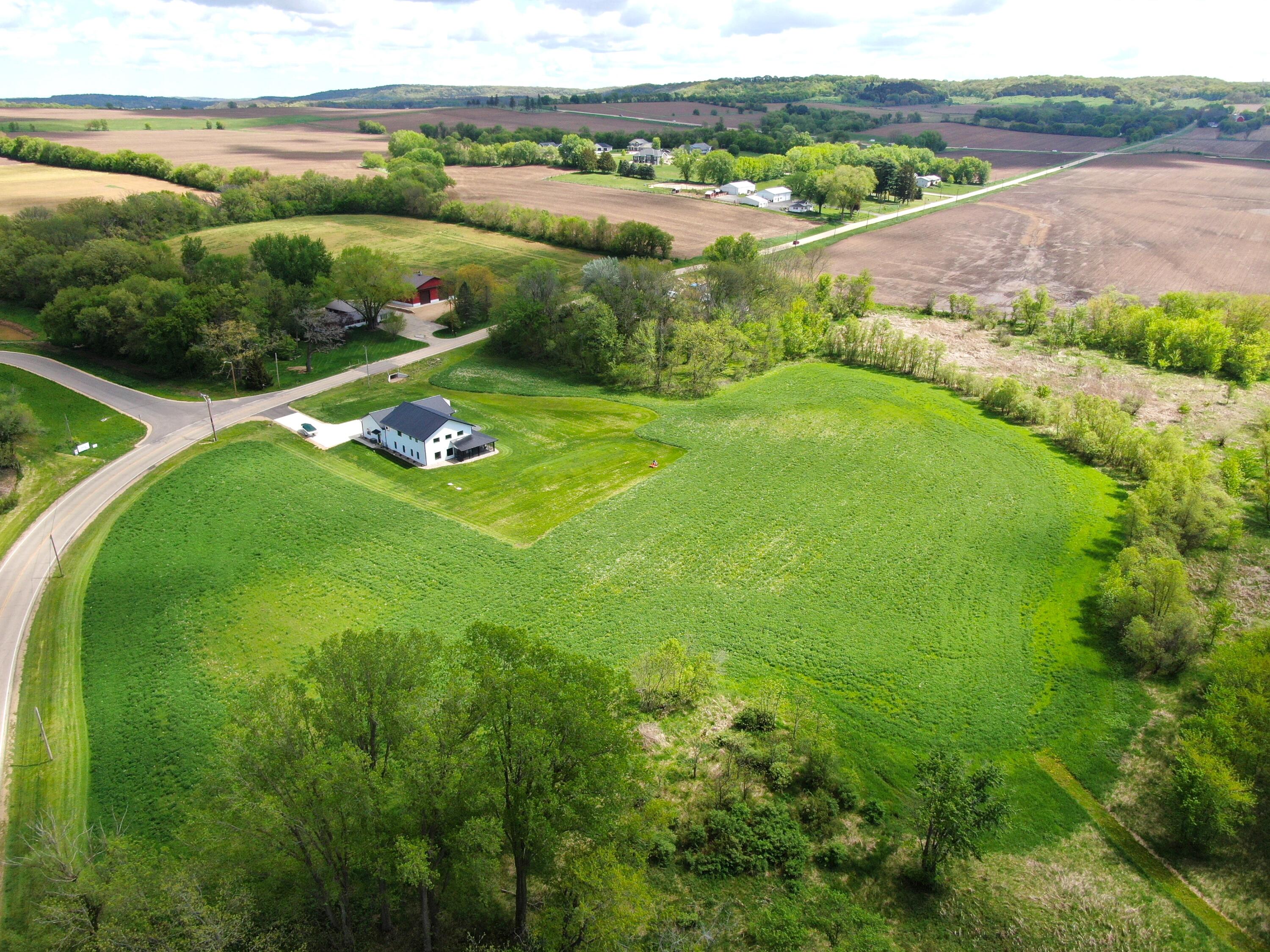 000 County Rd J, Lodi, WI, 53555 | MLS: 1875085 | Edina Realty