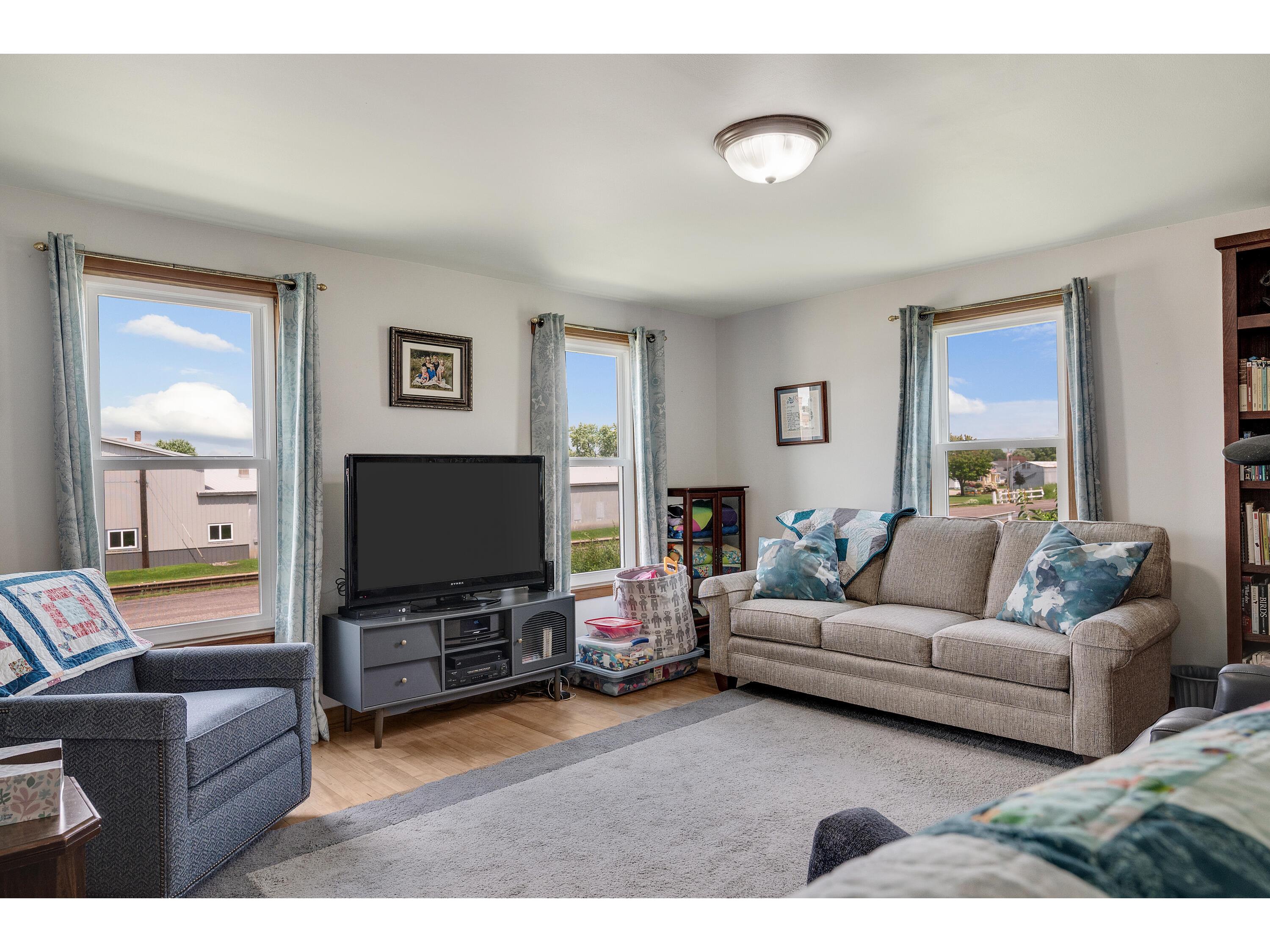1407 Bangor, Bangor, WI, 54614 | MLS: 1928195 | Edina Realty