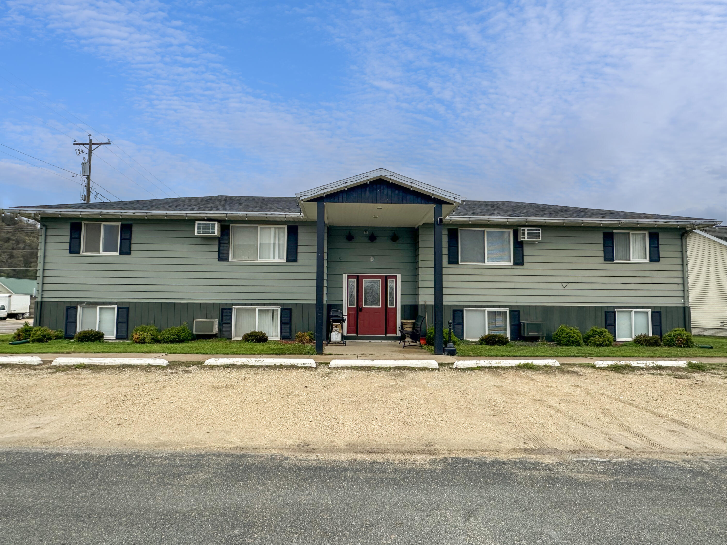 205 1 st, New Albin, IA, 52160 | MLS: 1920542 | Edina Realty