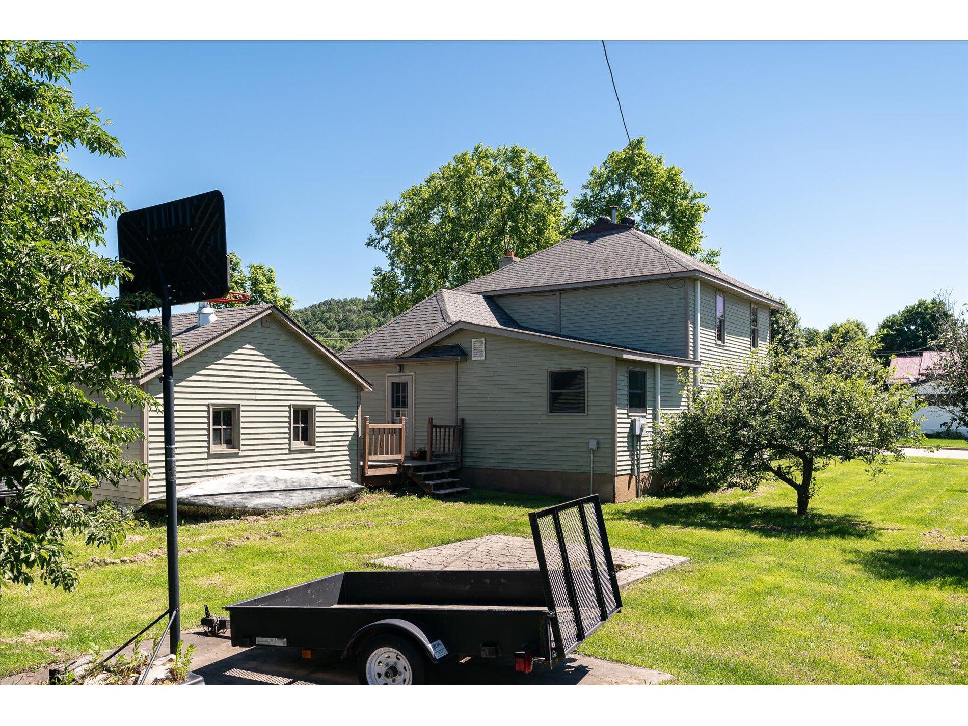 219 E York, Viola, WI, 54664 | MLS: 1881582 | Edina Realty