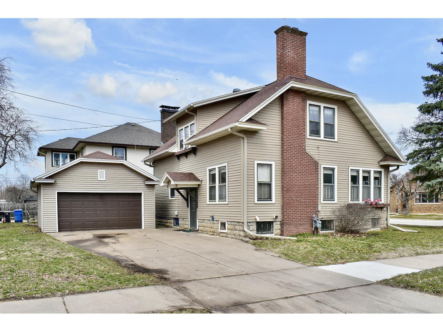 279 5th, Winona, MN, 55987 | MLS: 1867929 | Edina Realty