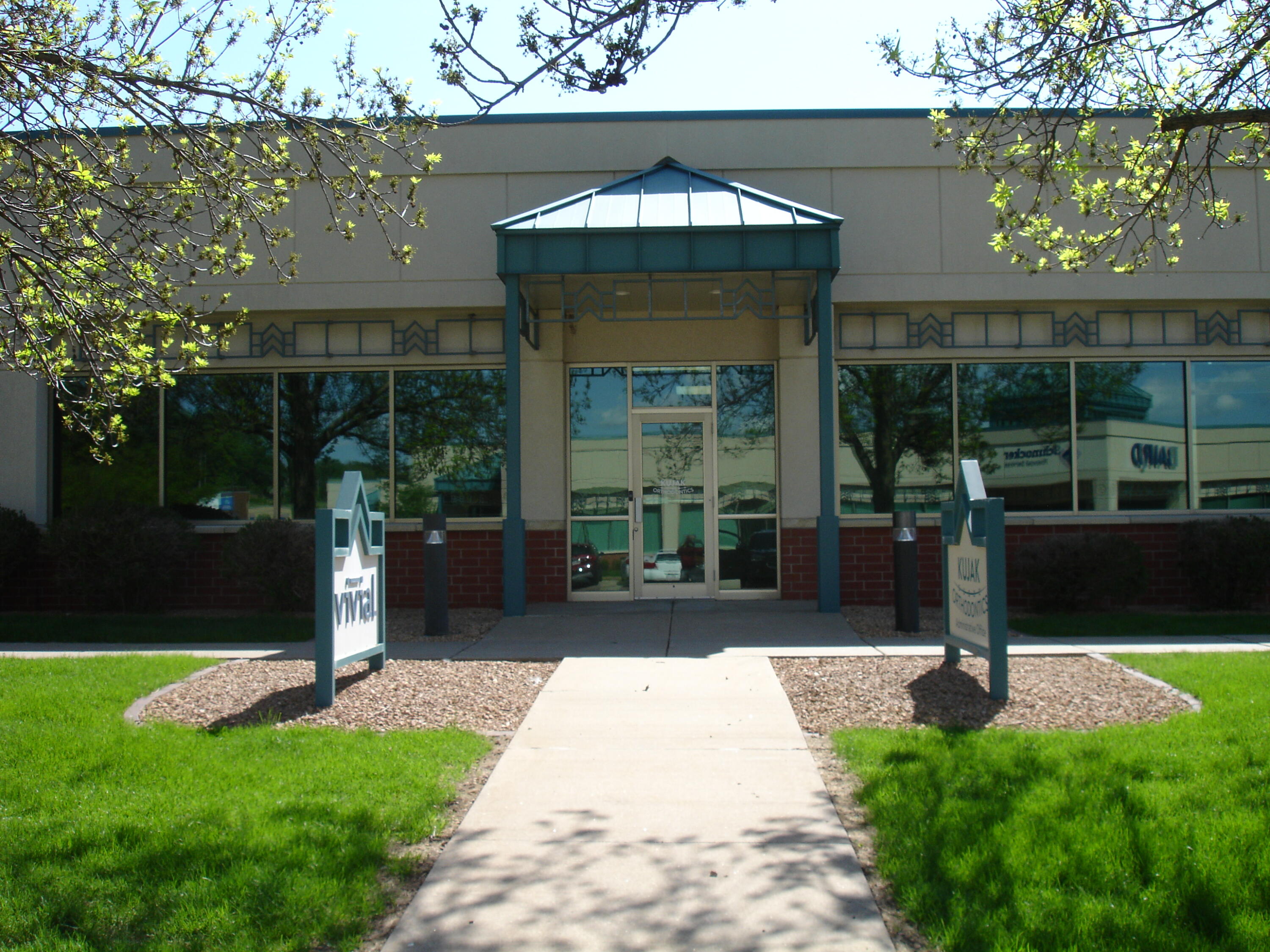 2850 Midwest #Suite 104, Onalaska, WI, 54650 | MLS: 1860807 | Edina Realty