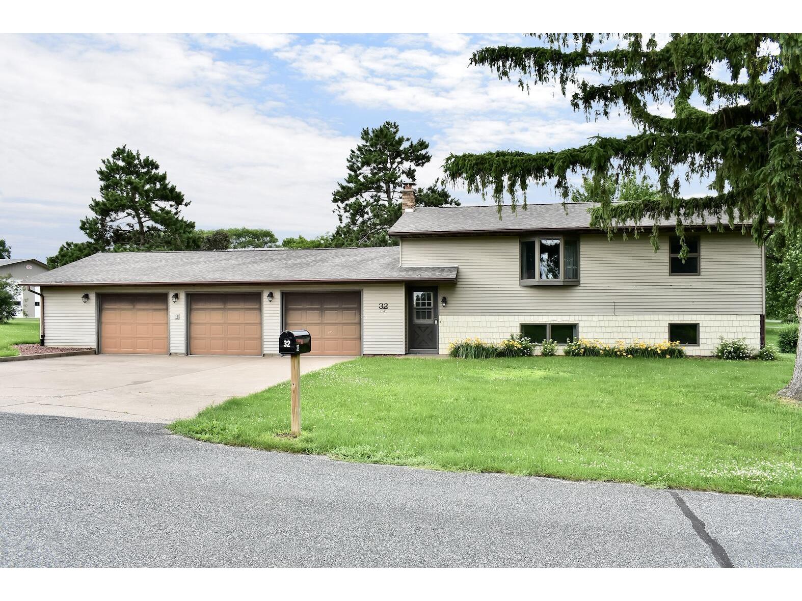 32 W 21st, Buffalo City, WI, 54622 | MLS: 1925875 | Edina Realty