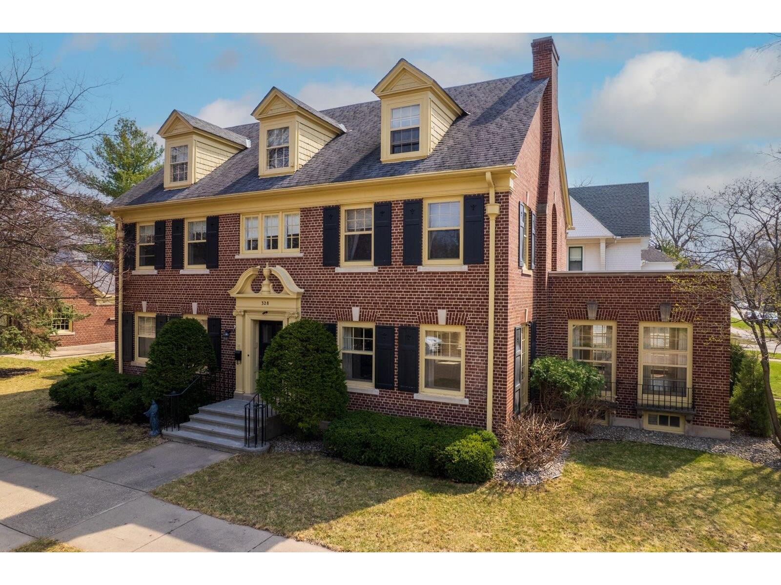 328 Wilson, Winona, MN, 55987 | MLS: 1914181 | Edina Realty