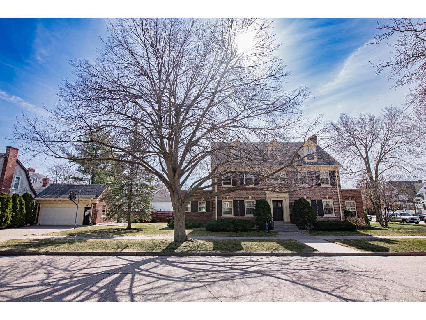 328 Wilson, Winona, MN, 55987 | MLS: 1914181 | Edina Realty