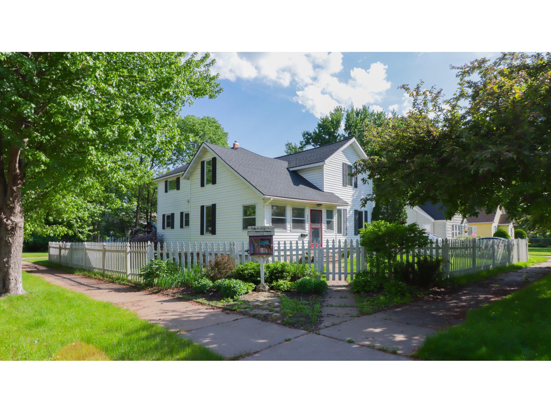 343 Jefferson, Eau Claire, WI, 54701 | MLS: 1877630 | Edina Realty