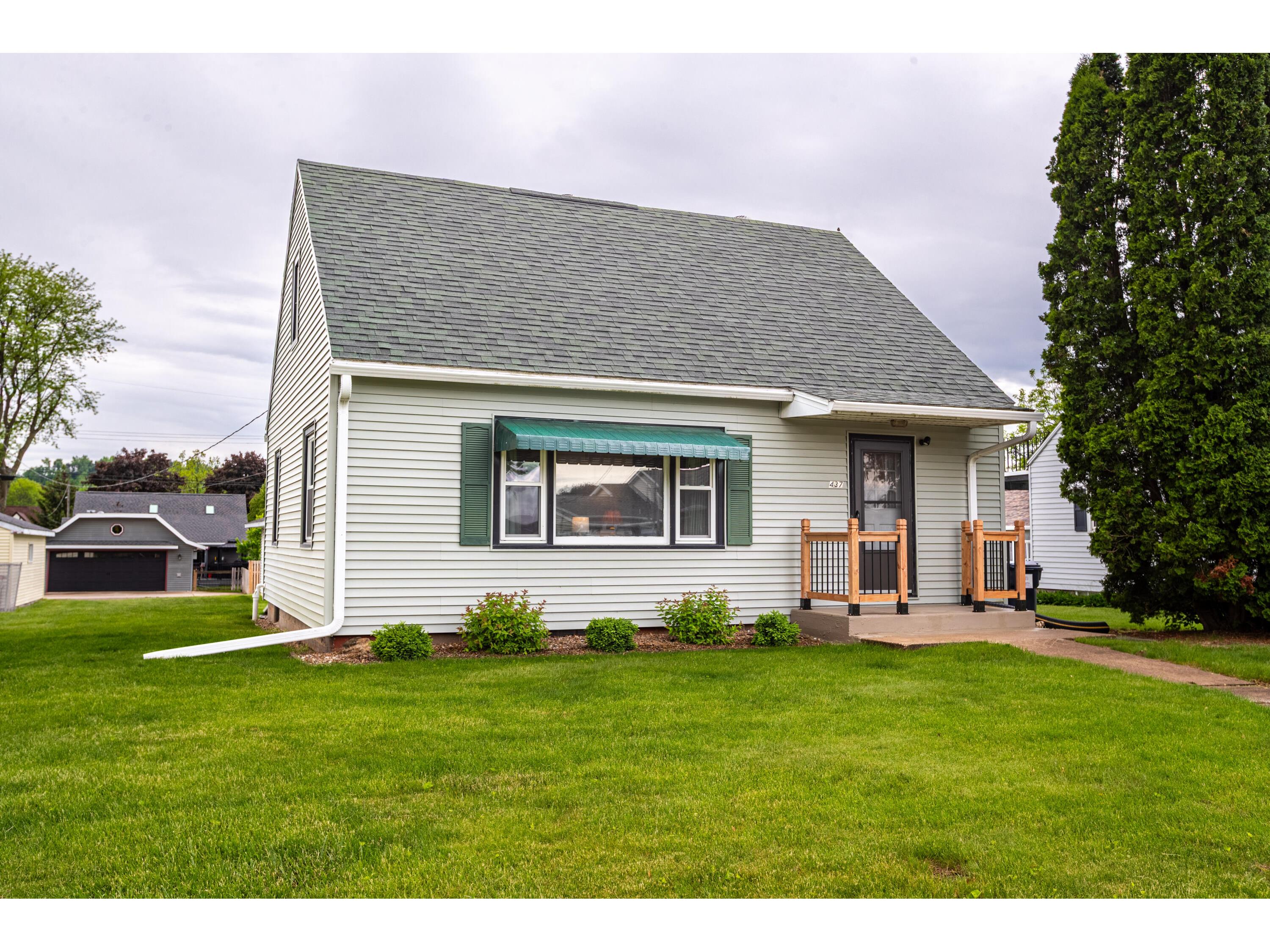 437 Garland, West Salem, WI, 54669 | MLS: 1919795 | Edina Realty