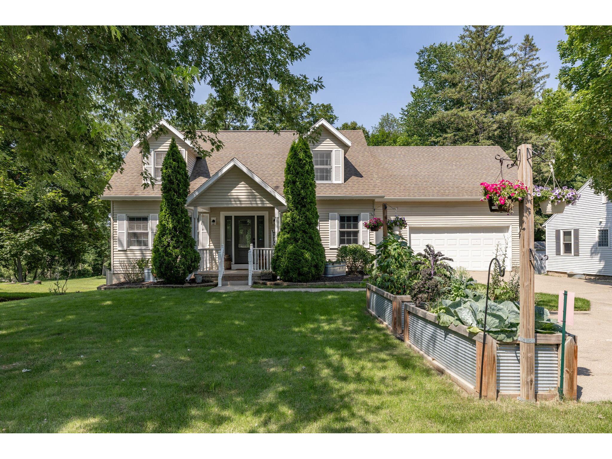 4705 County Road B, La Crosse, WI, 54601 | MLS: 1928637 | Edina Realty