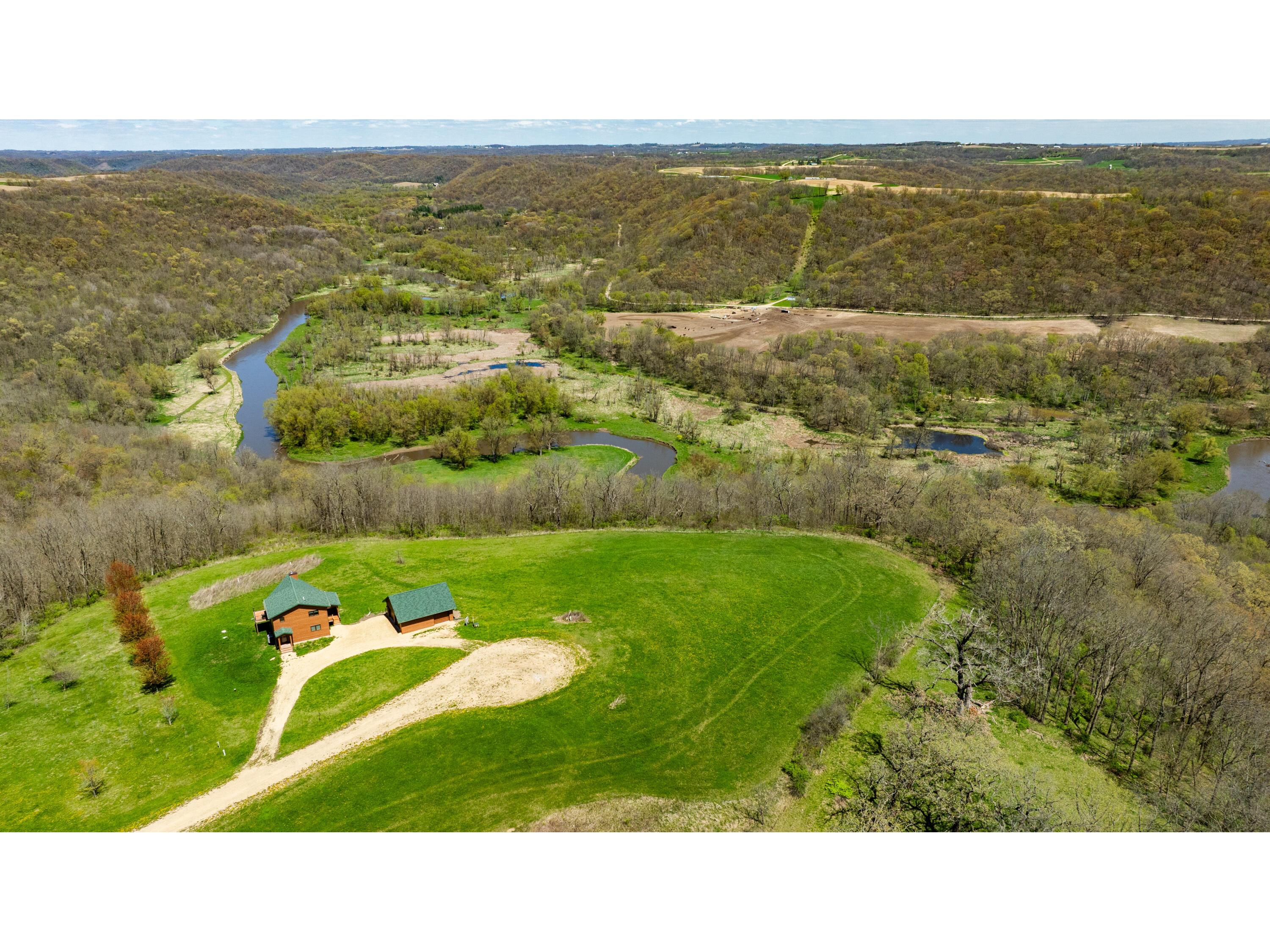 52303 Monroe, Eastman, WI, 53826 | MLS: 1917514 | Edina Realty