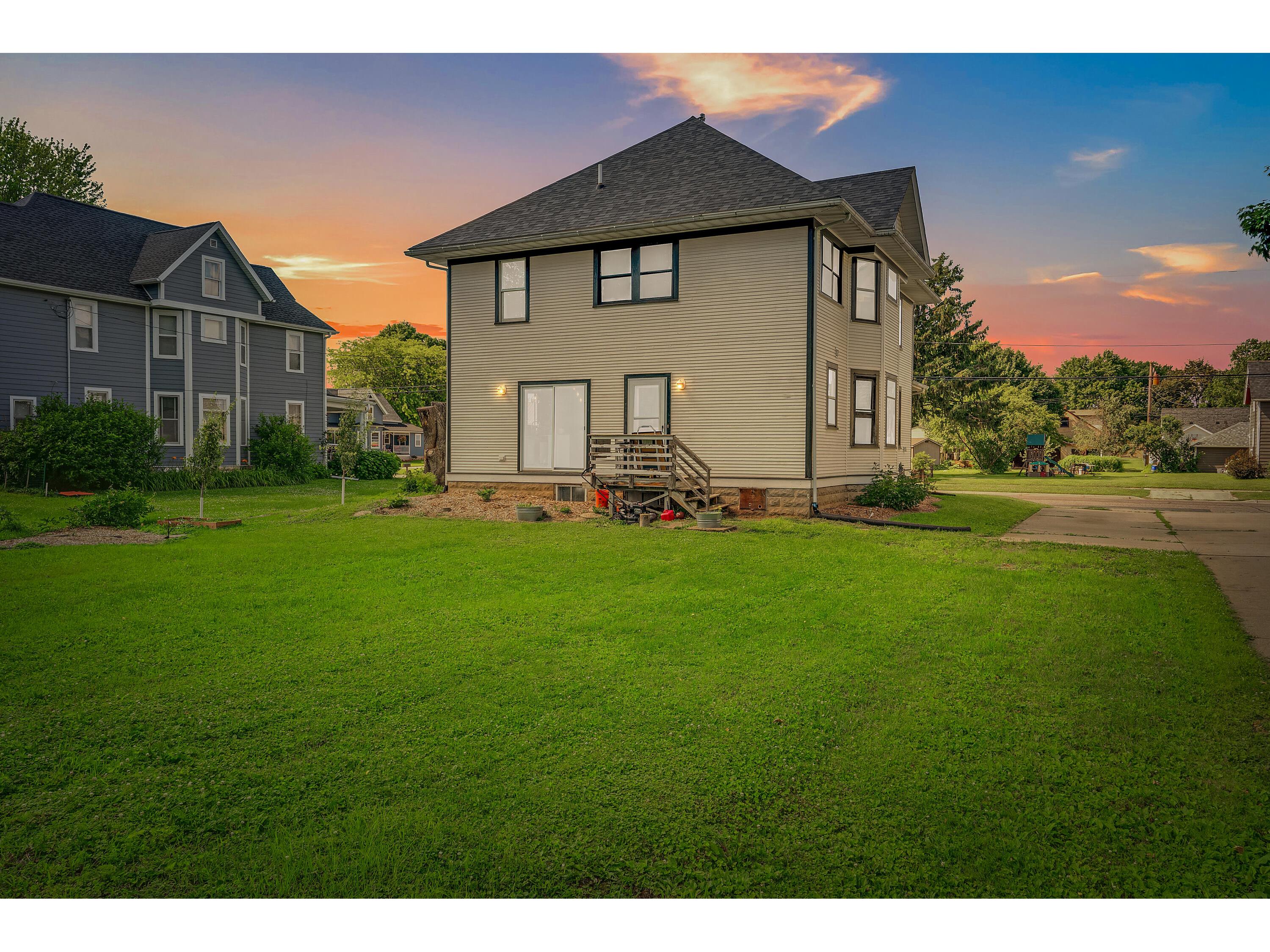 531 Hamilton, West Salem, WI, 54669 | MLS: 1925226 | Edina Realty