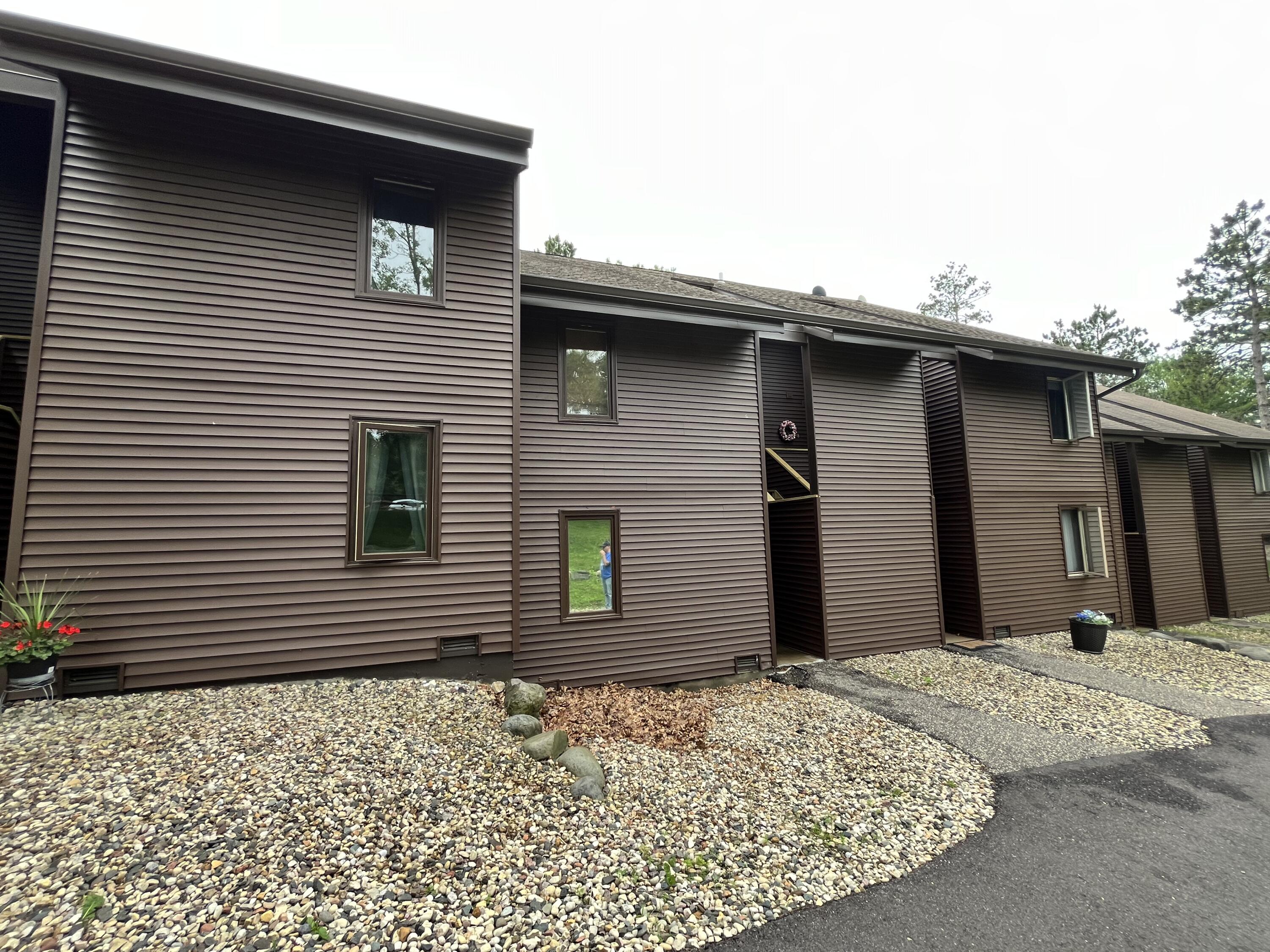 6 Cedar, Springville, WI, 53965 | MLS: 1880736 | Edina Realty