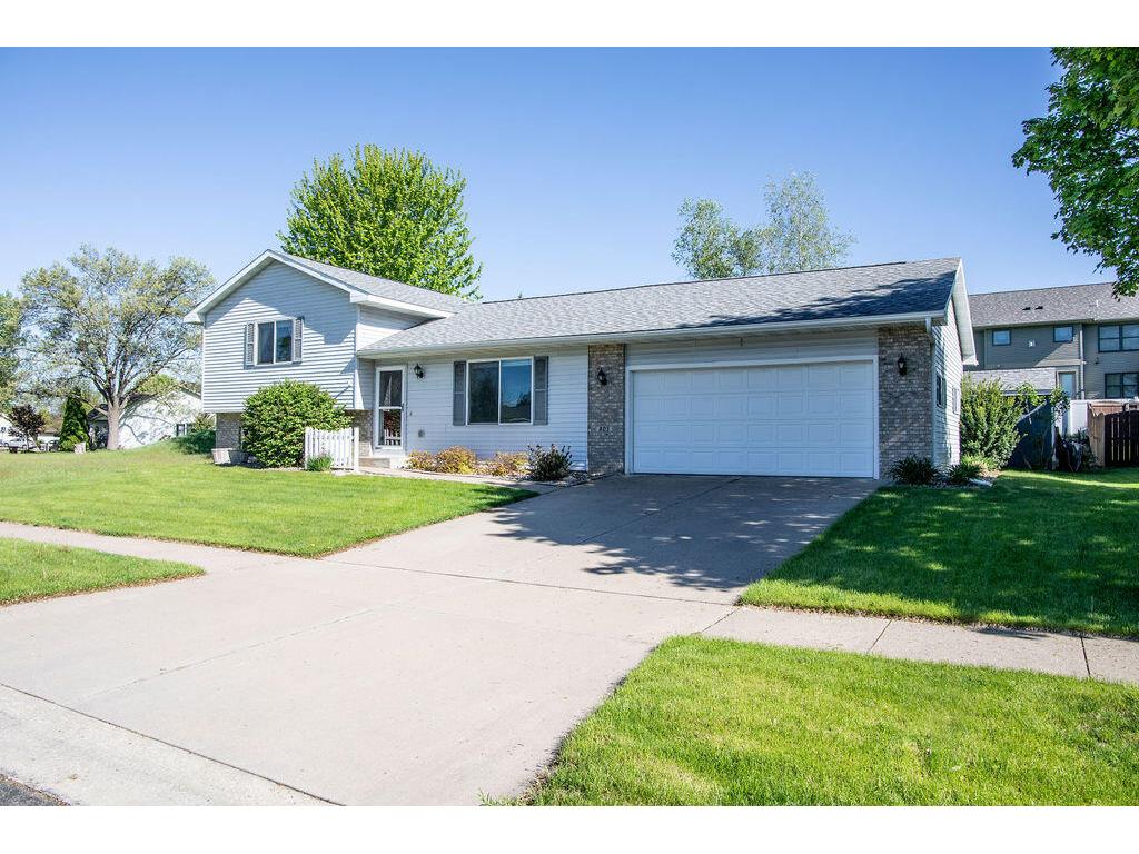 805 Windhill, Onalaska, WI, 54650 | MLS: 1874780 | Edina Realty