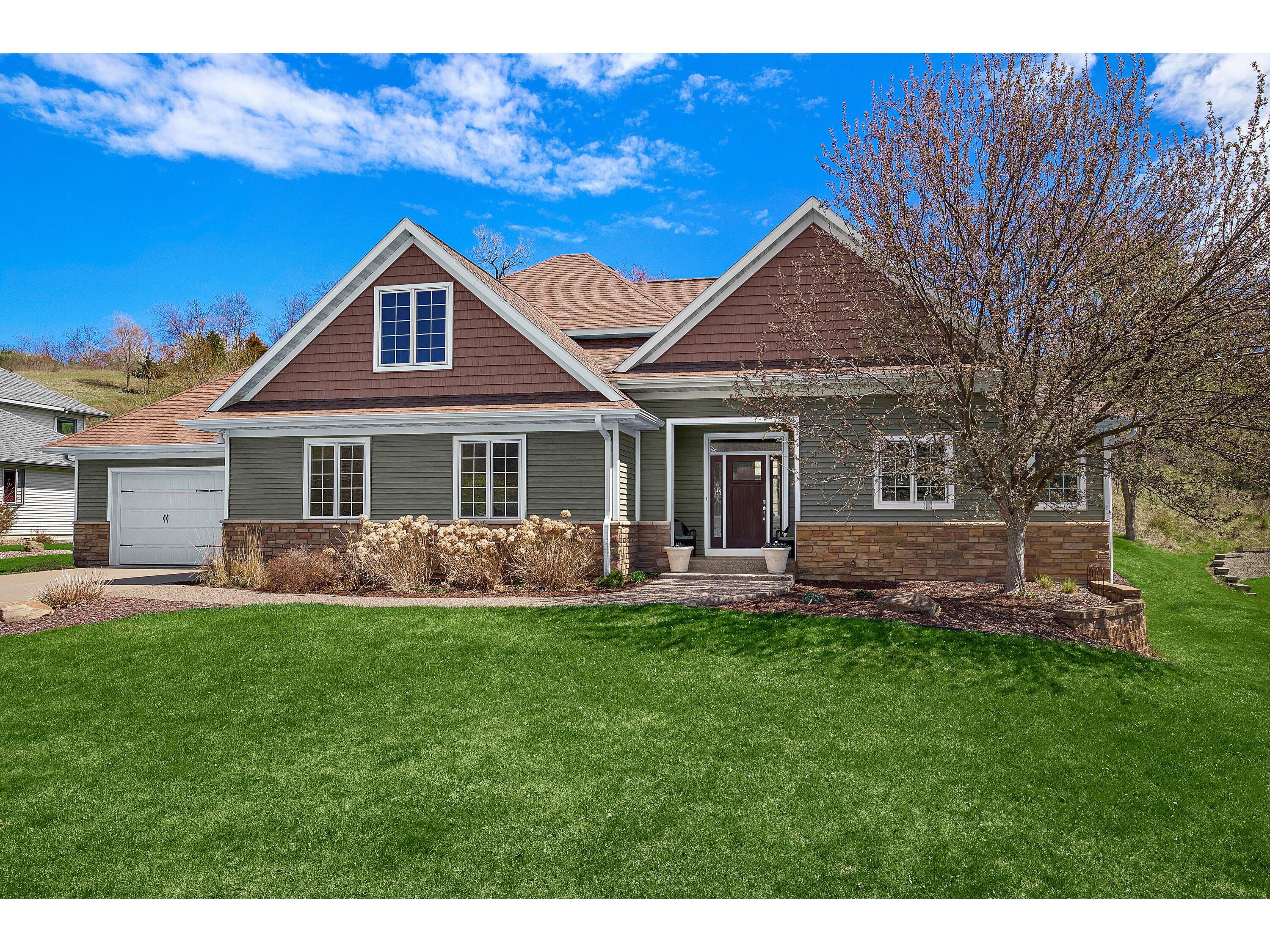894 Tahoe, Onalaska, WI, 54650 | MLS: 1872191 | Edina Realty