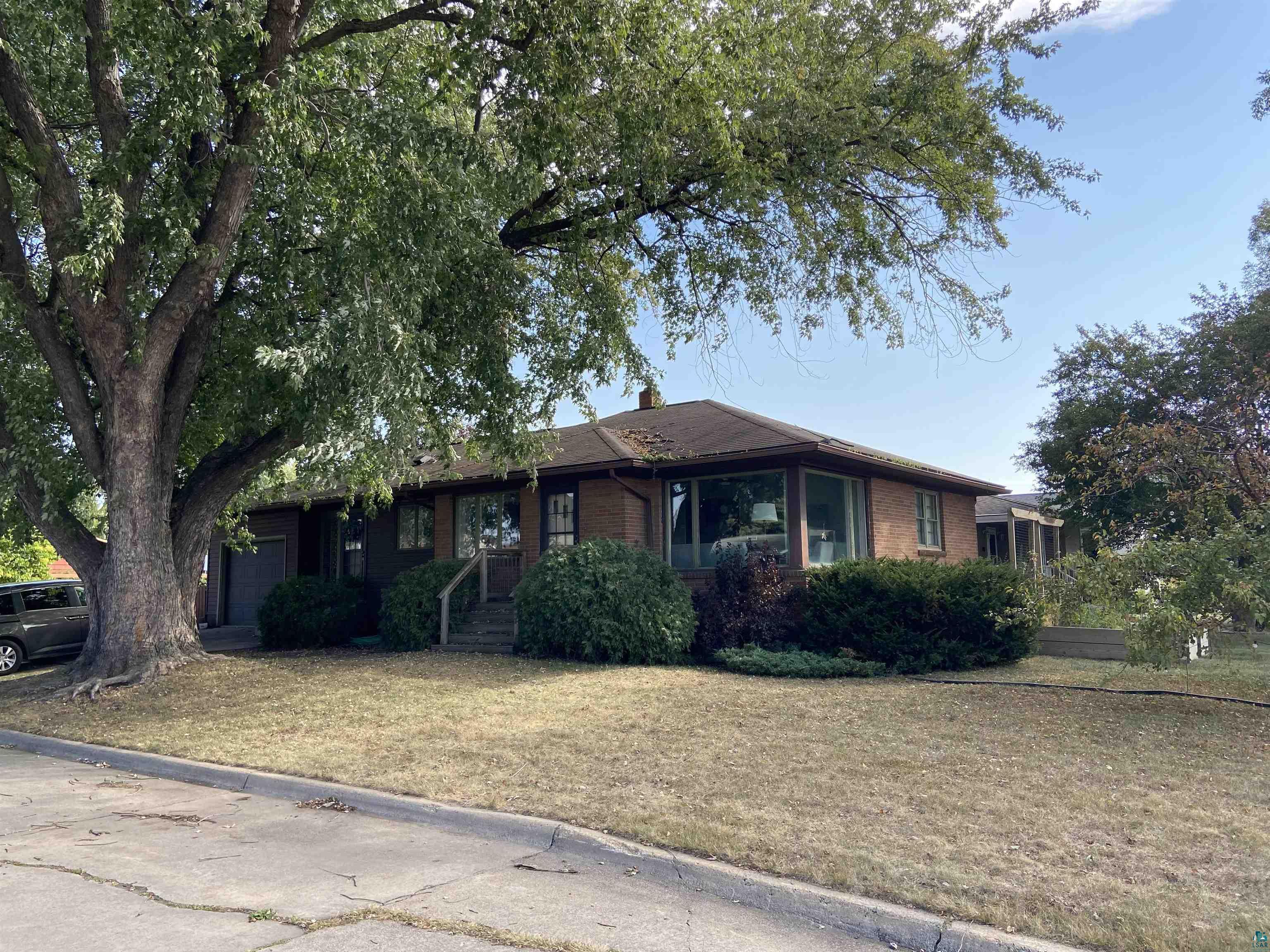 1004 S 11th Ave, Virginia, MN, 55792 | MLS: 6111480 | Edina Realty