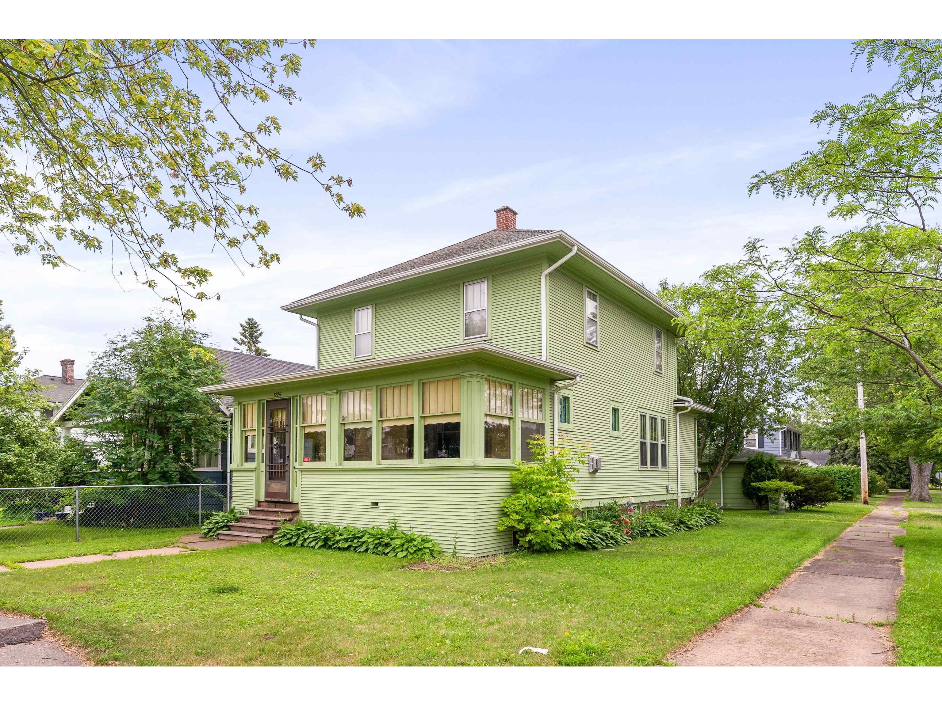 1224 N 21st St, Superior, WI, 54880 | MLS: 6120644 | Edina Realty
