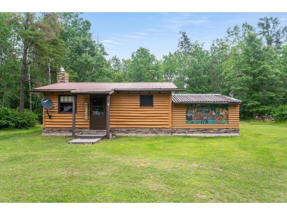 14056 S Eau Claire Acres Cr, Gordon, WI, 54838 | MLS: 6120637 | Edina ...