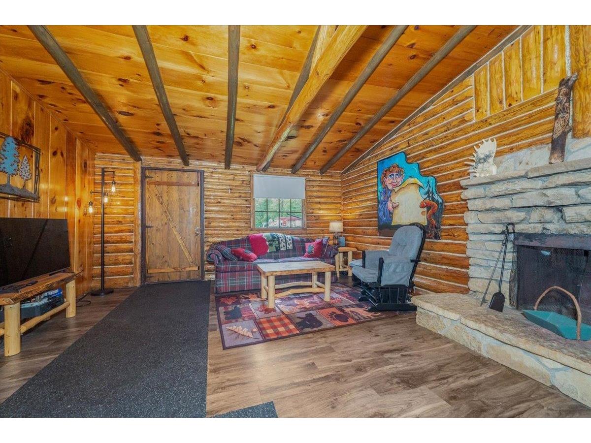 14056 S Eau Claire Acres Cr, Gordon, WI, 54838 | MLS: 6120637 | Edina ...