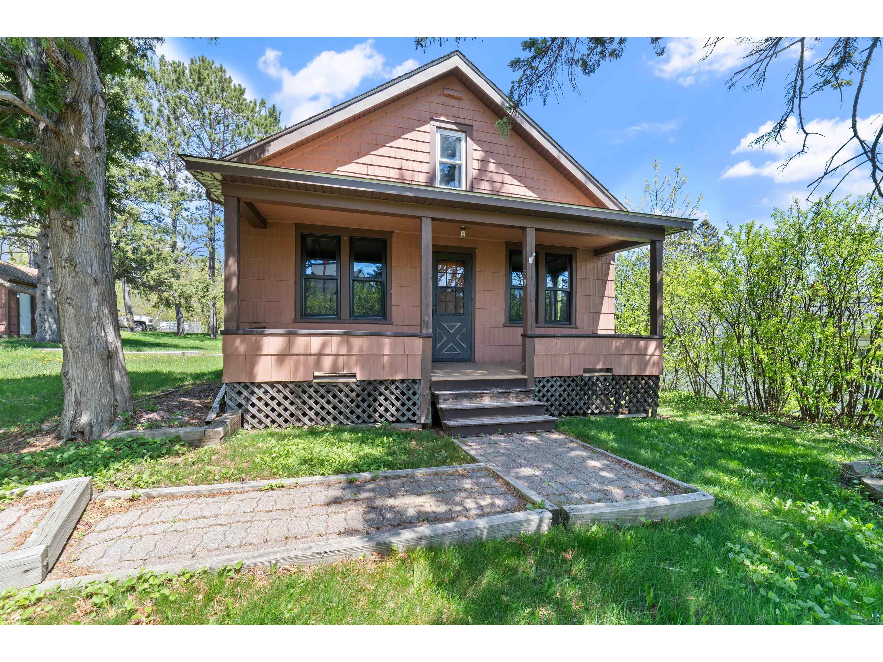 1730 Piedmont Ave, Duluth, MN, 55811 | MLS: 6119616 | Edina Realty