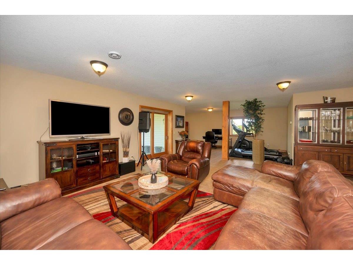 205 Bluff's Ridge Ct, Duluth, MN, 55811 | MLS: 6122016 | Edina Realty