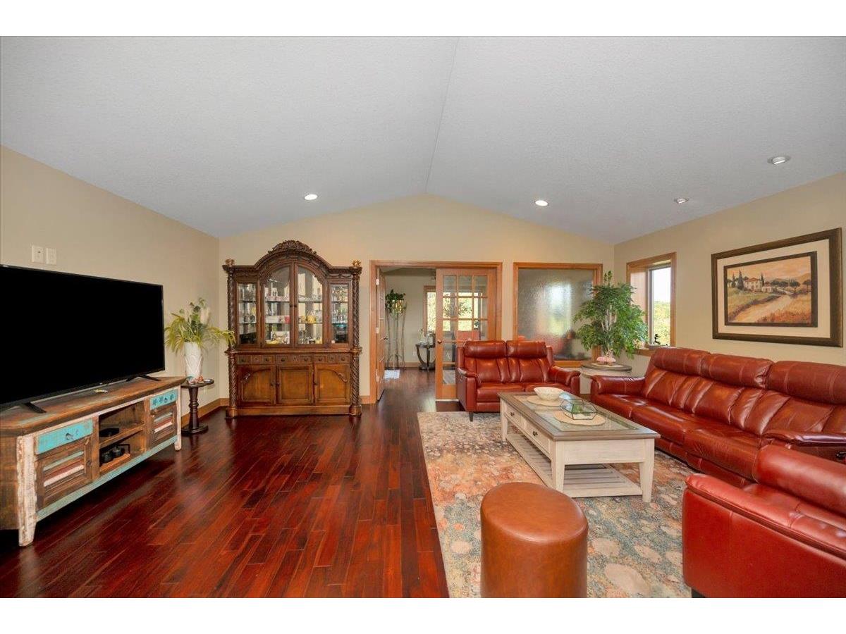 205 Bluff's Ridge Ct, Duluth, MN, 55811 | MLS: 6122016 | Edina Realty