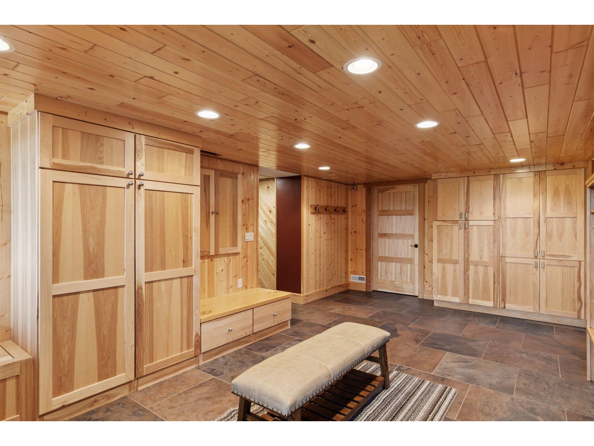 21 Eagle Mountain Ln, Lutsen, MN, 55612 | MLS: 6120657 | Edina Realty