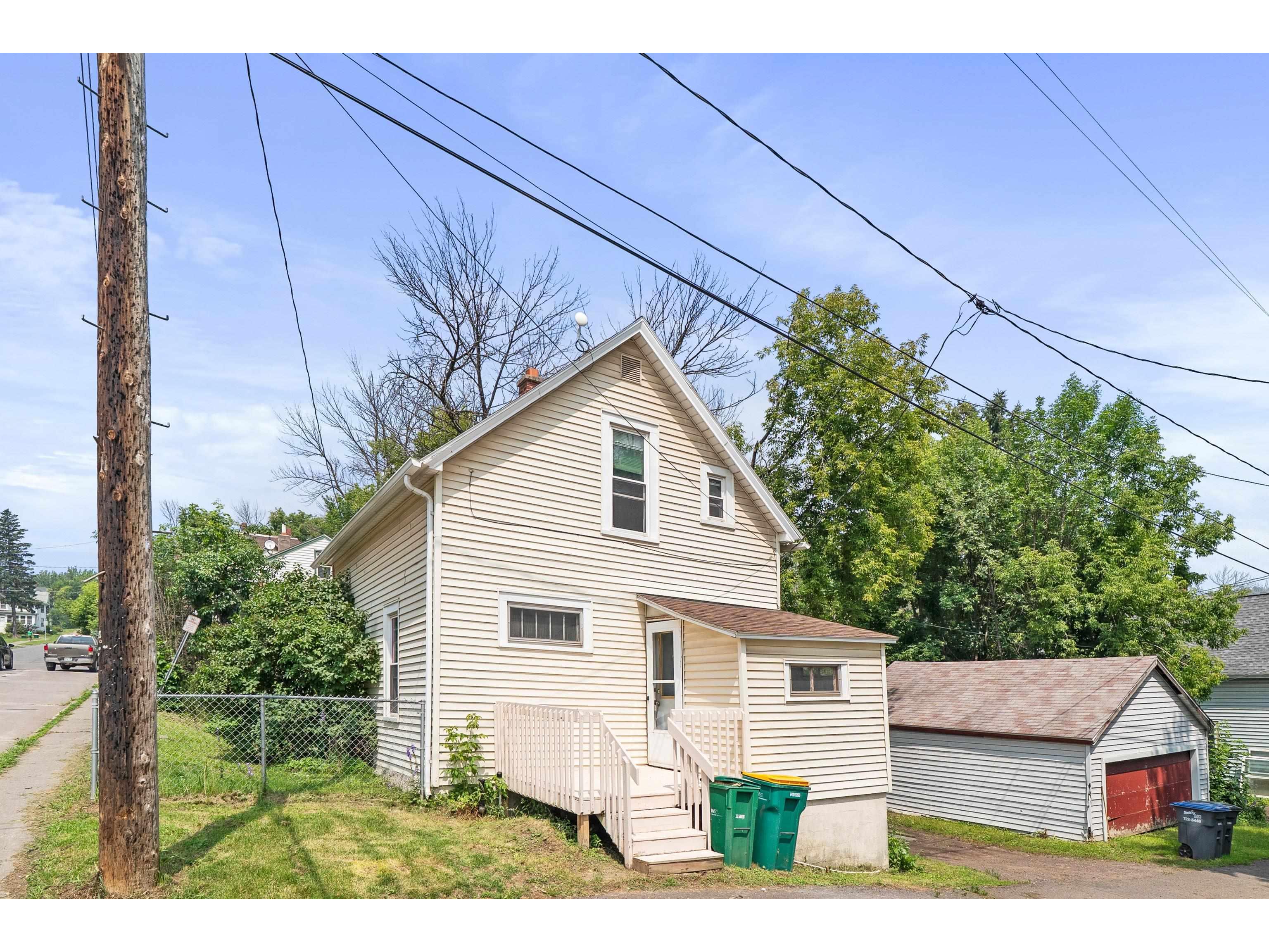 220 N 27th Ave W, Duluth, MN, 55806 | MLS: 6121087 | Edina Realty