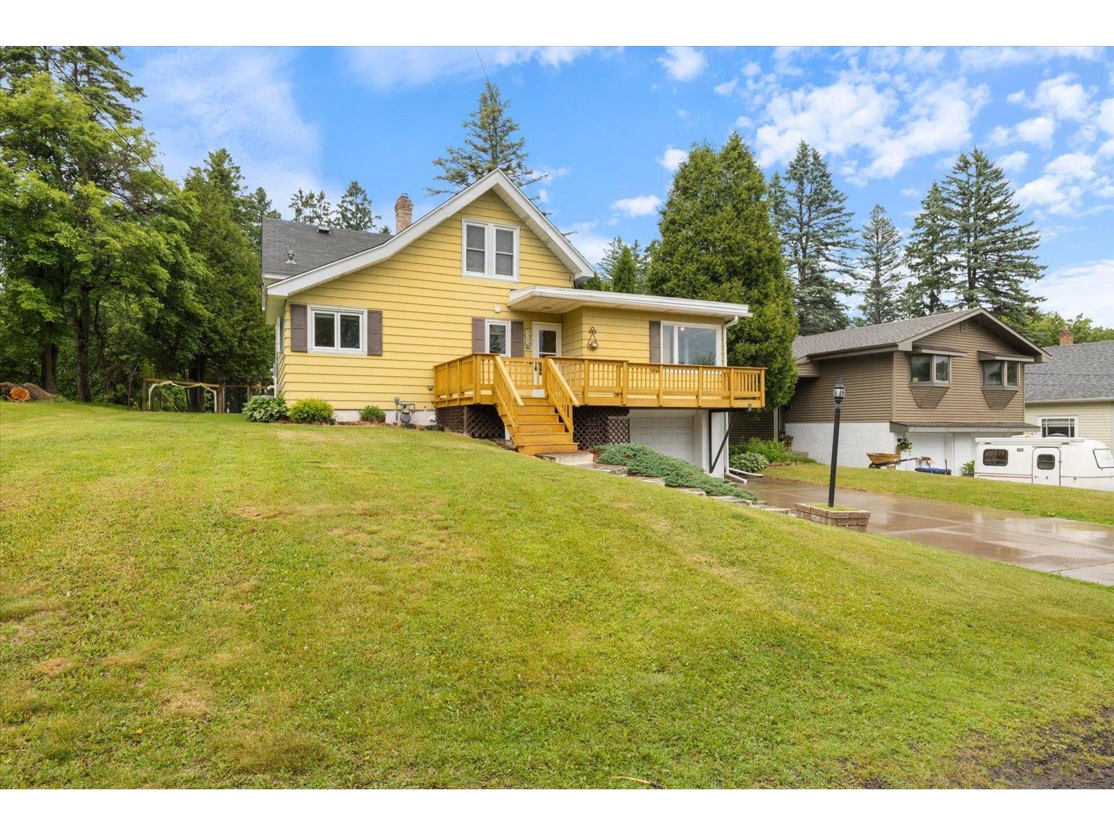 2323 Catskill St, Duluth, MN, 55811 | MLS: 6120356 | Edina Realty