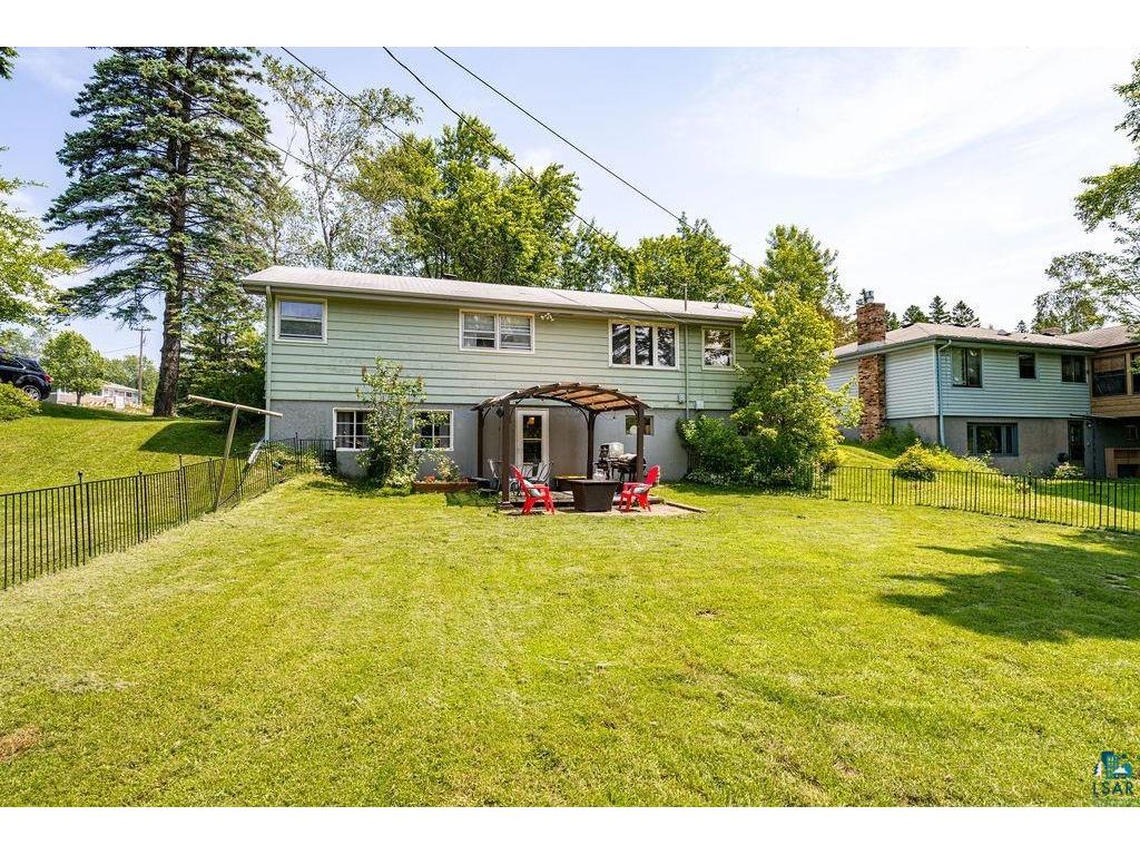 2445 Hutchinson Rd, Duluth, MN, 55811 | MLS: 6114879 | Edina Realty