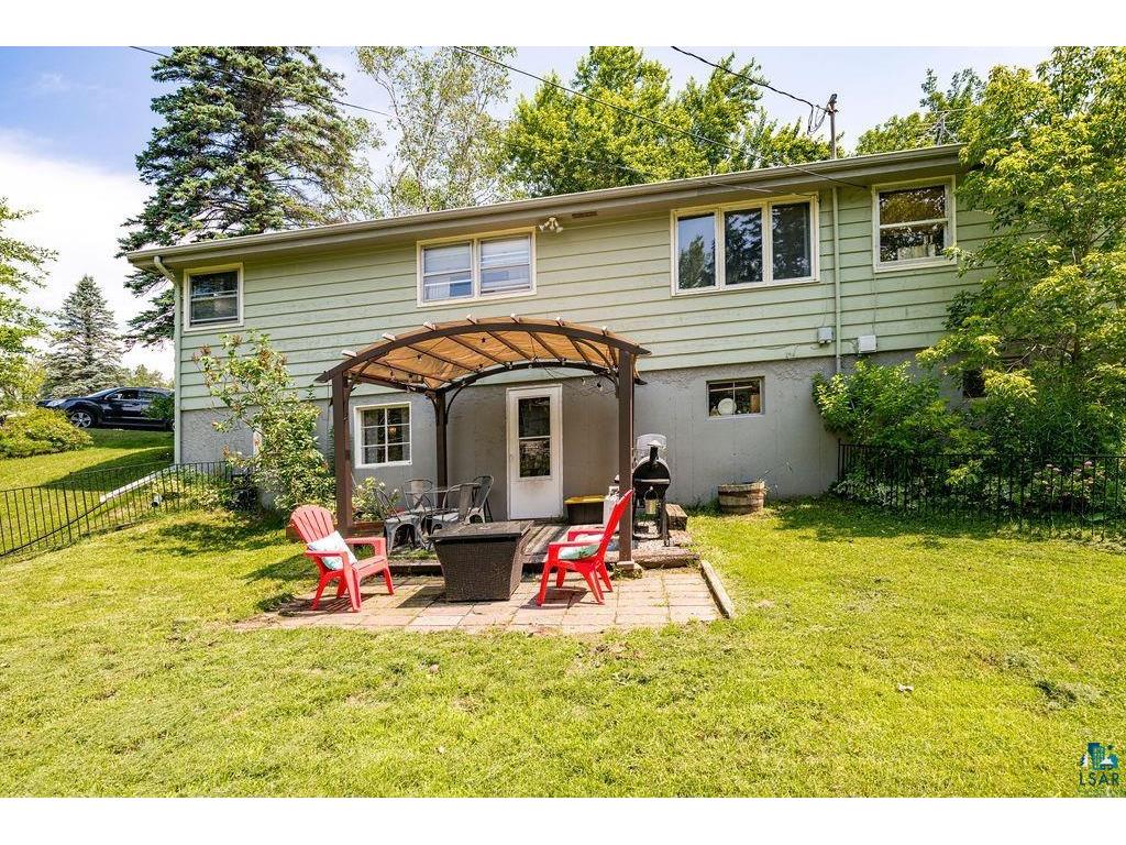 2445 Hutchinson Rd, Duluth, MN, 55811 | MLS: 6114879 | Edina Realty