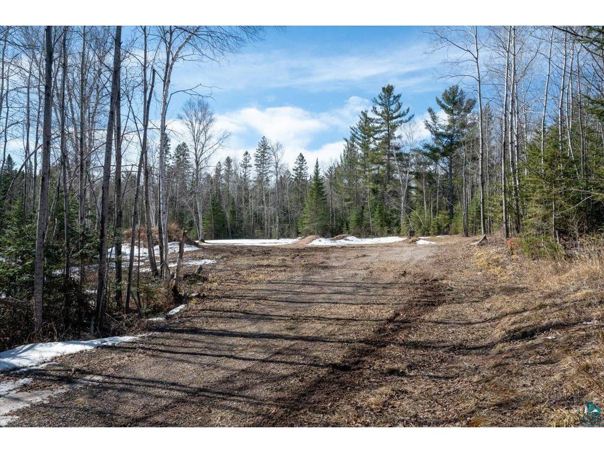 2678 E Milchesky Rd, Foxboro, WI, 54836 | MLS: 6118265 | Edina Realty