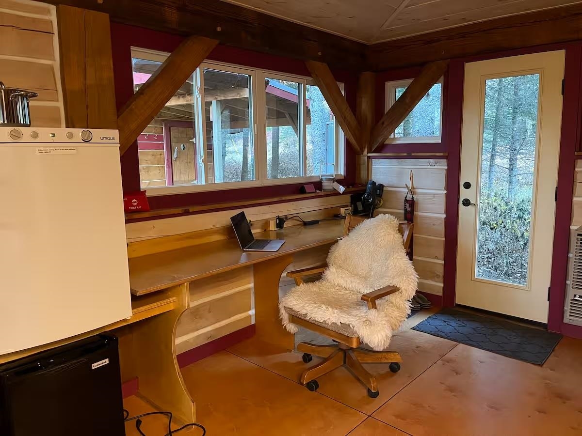 2965 E Highway 61, Grand Marais, MN, 55604 | MLS: 6117336 | Edina Realty