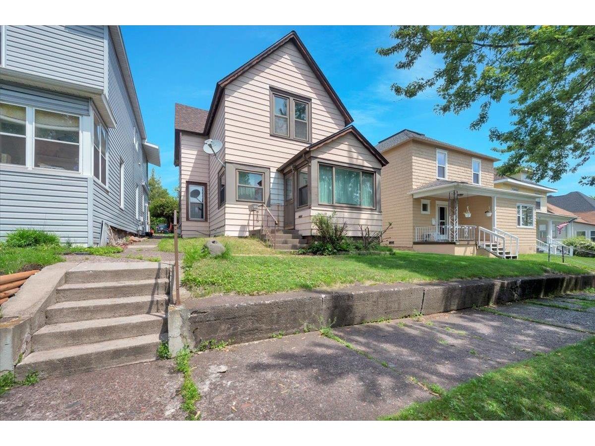 315 2nd Ave, Two Harbors, MN, 55616 | MLS: 6120401 | Edina Realty
