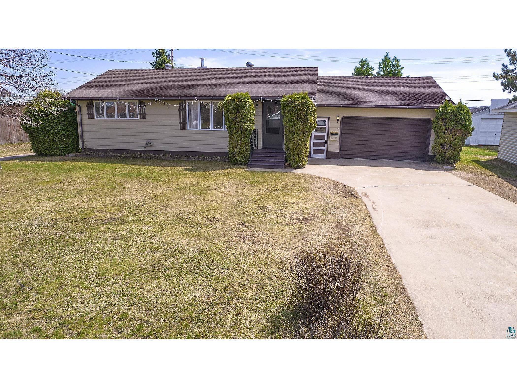 32 Beech Crt, Babbitt, MN, 55706 | MLS: 6108183 | Edina Realty
