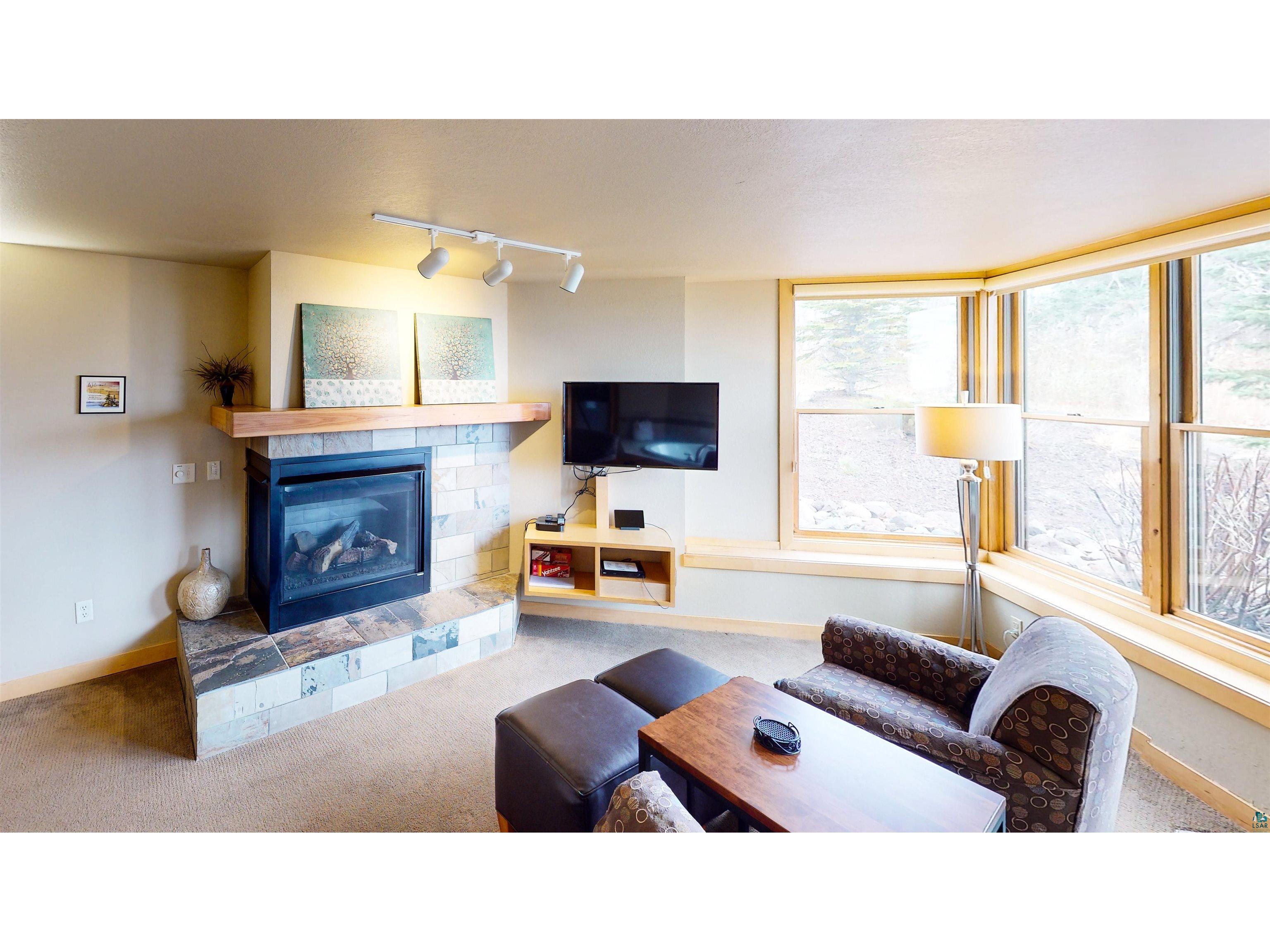 40 Surfside Dr, Tofte, MN, 55615 | MLS: 6111523 | Edina Realty