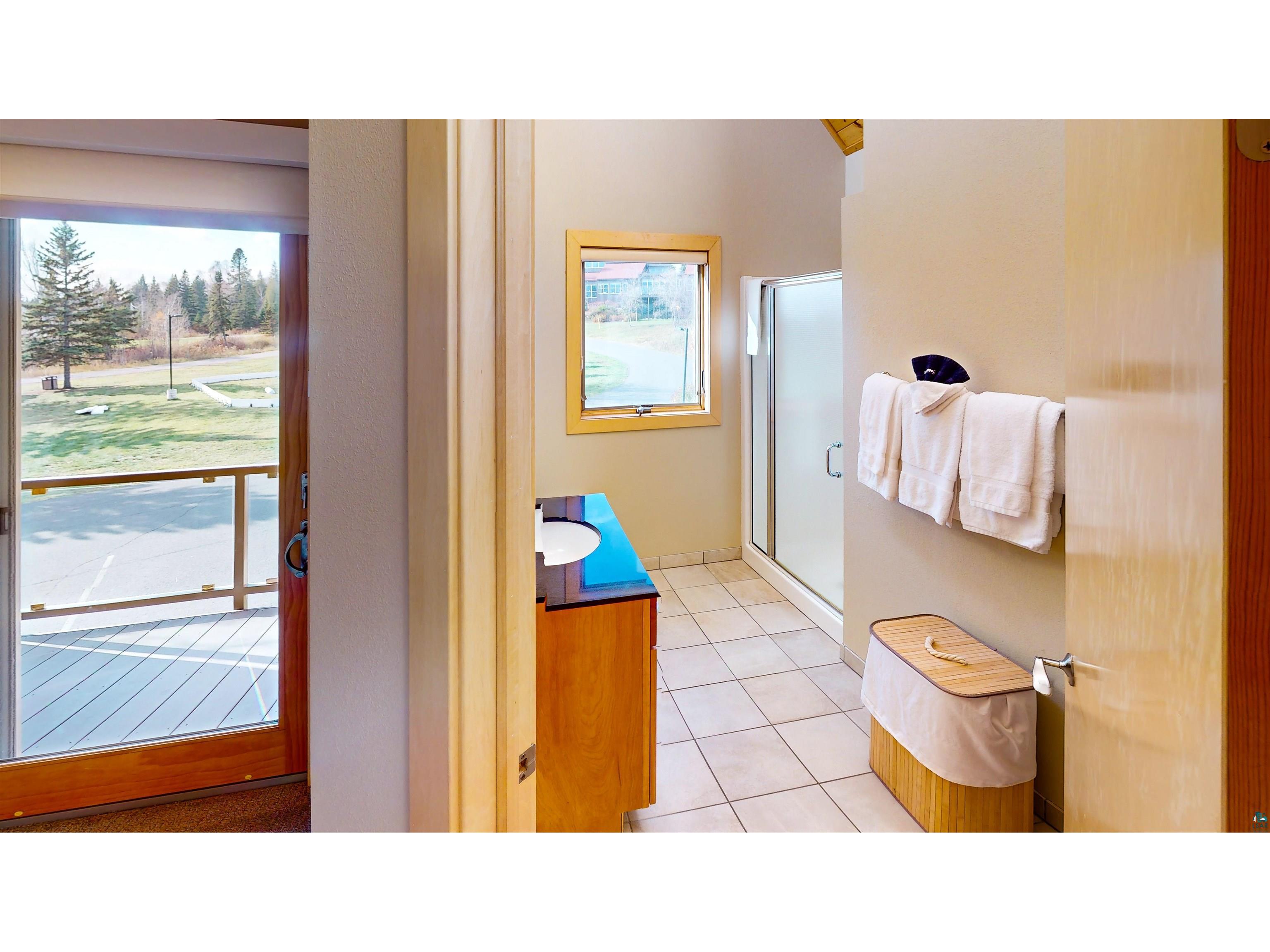 40 Surfside Dr, Tofte, MN, 55615 | MLS: 6111523 | Edina Realty