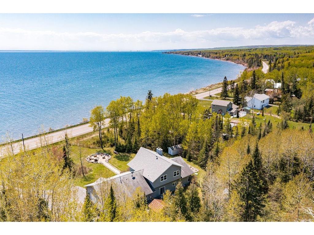 5491 North Shore Dr, Duluth, MN, 55804 | MLS: 6119540 | Edina Realty