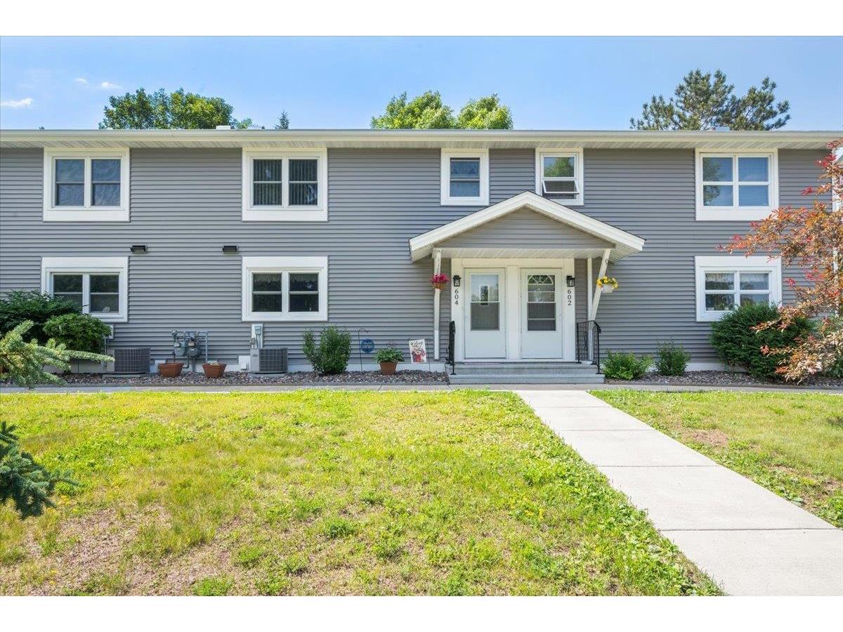 604 Selfridge Dr, Duluth, MN, 55811 | MLS: 6120554 | Edina Realty