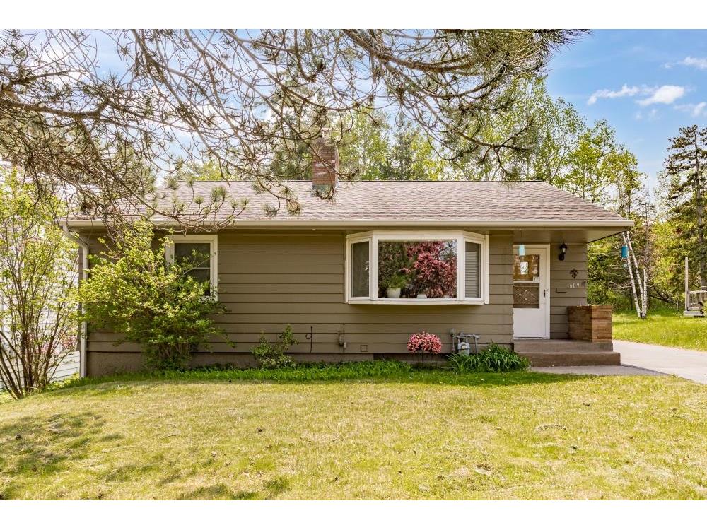 609 N 34th Ave E, Duluth, MN, 55804 | MLS: 6119870 | Edina Realty