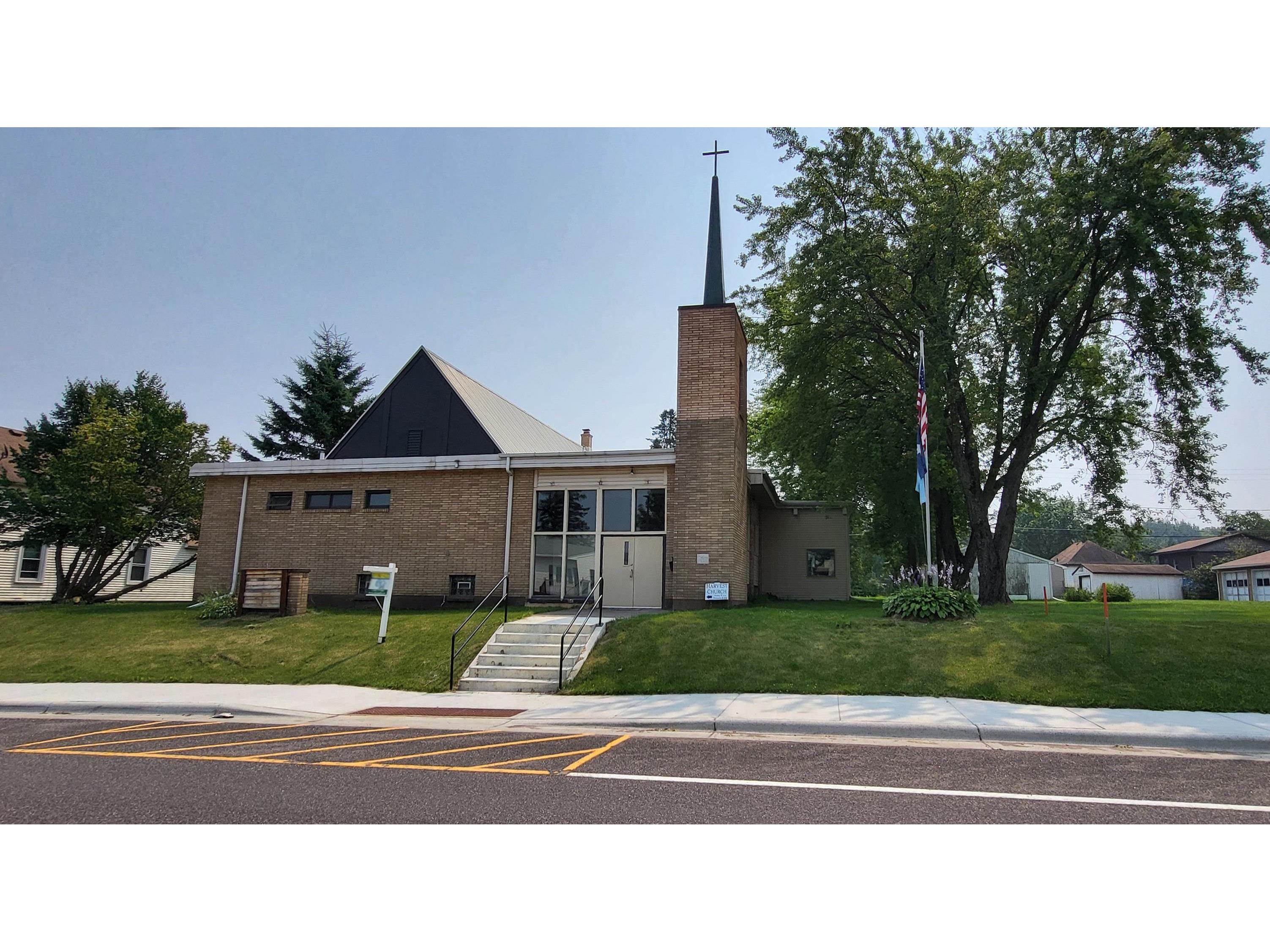 614 2nd St, Proctor, MN, 55810 | MLS: 6121057 | Edina Realty