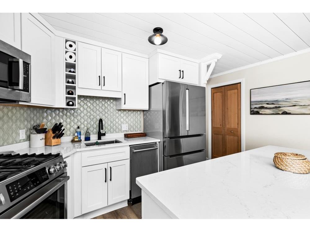 6554 W Highway 61, Tofte, MN, 55615 | MLS: 6119598 | Edina Realty