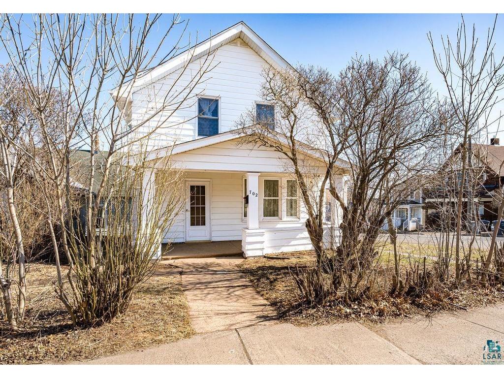 702 E 7th St, Duluth, MN, 55805 | MLS: 6118747 | Edina Realty