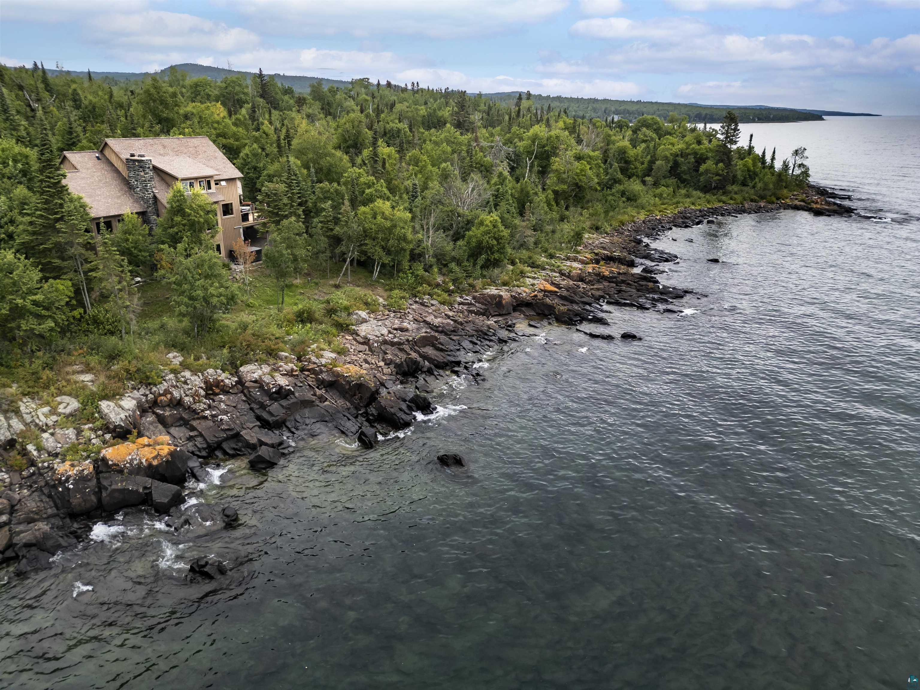 72 Chimney Rock Rd, Hovland, MN, 55606 | MLS: 6115542 | Edina Realty
